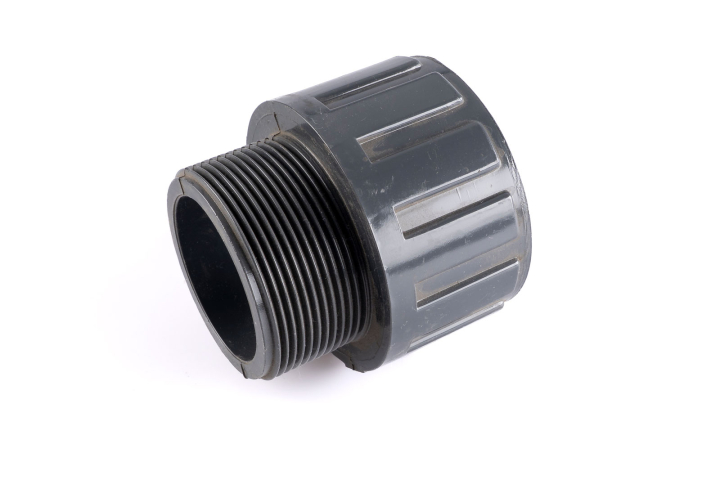 Nippel PVC utv ½ - 3/8 tum inv gänga
